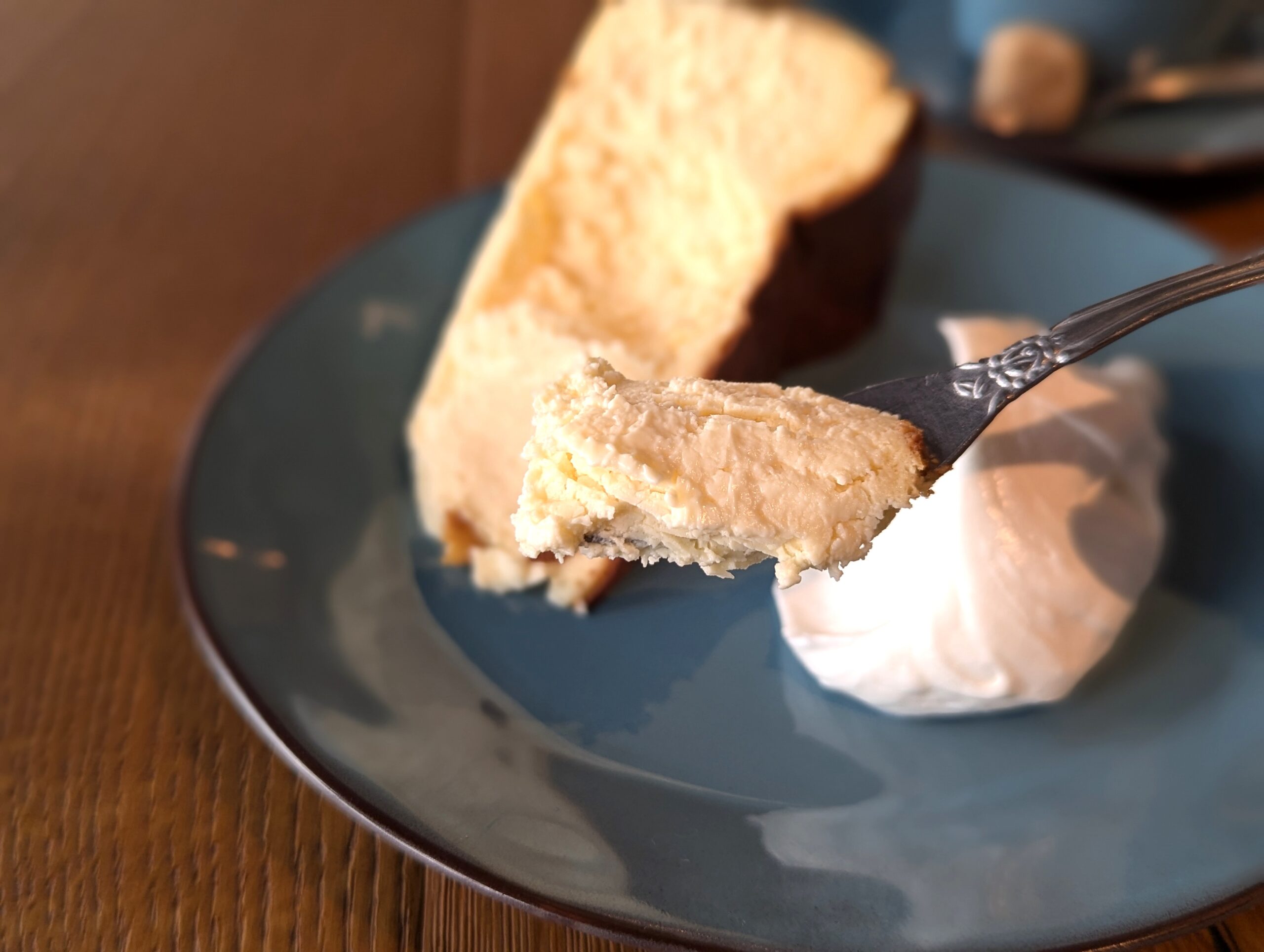 【訪問レビュー】渋谷から徒歩5分のカフェ【DUKE】チーズケーキとカフェラテを実食 | チーズケーキ通信