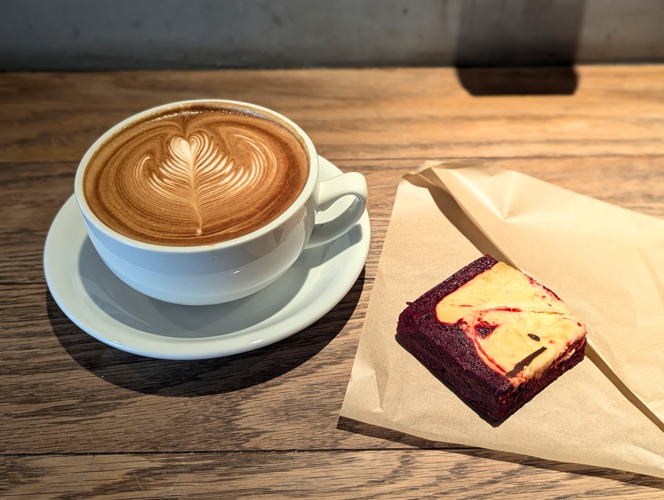 【訪問レビュー】ストリーマーコーヒーカンパニー渋谷店でチーズケーキブラウニーを食べてみた | チーズケーキ通信