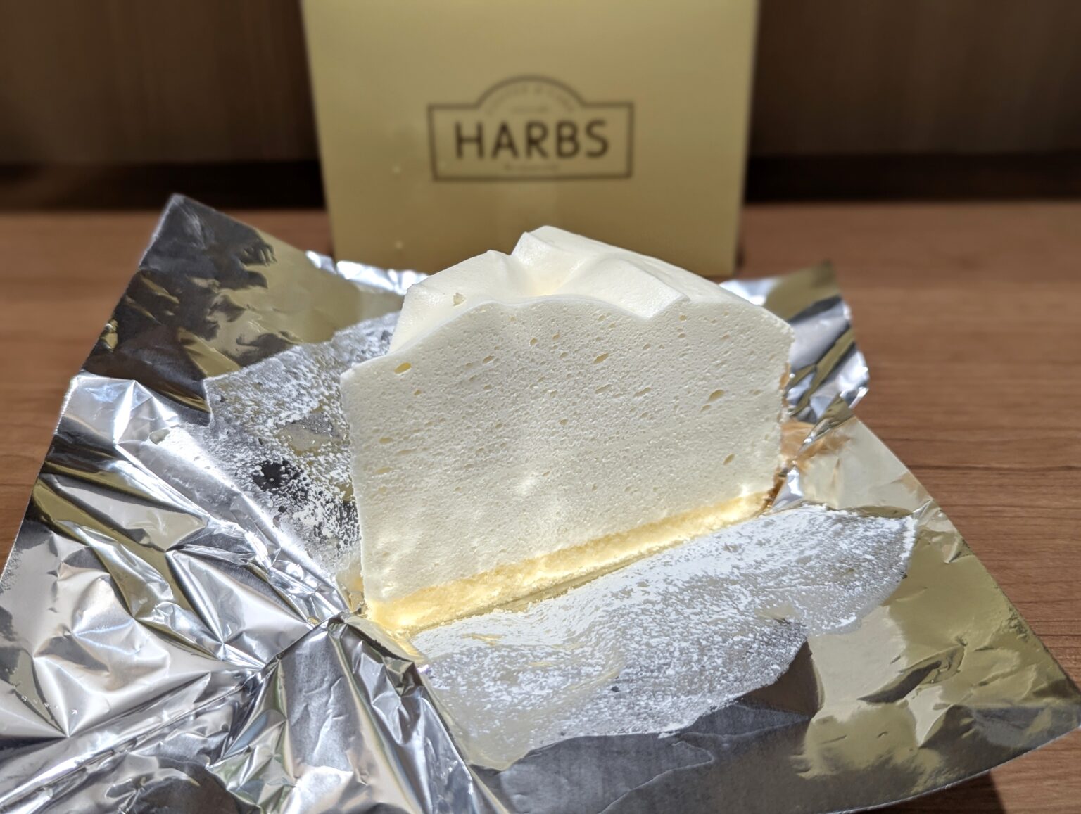 【ハーブス（HARBS）】レアチーズケーキ（期間限定）を実食レビュー | チーズケーキ通信