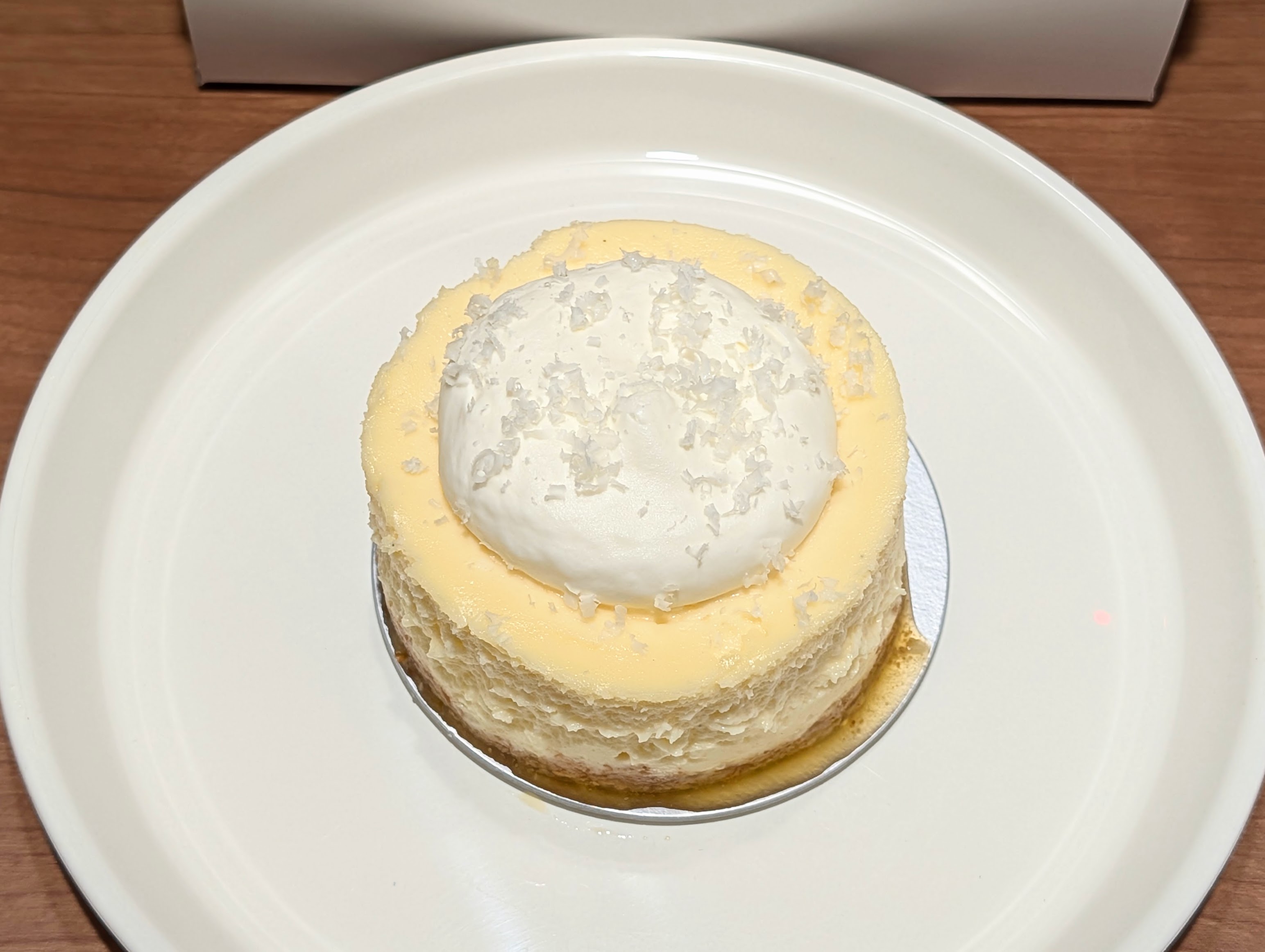 【DEAN ＆ DELUCA】チーズケーキ｜パティスリーレベルで美味しさ、食感が楽しい定番チーズケーキ | チーズケーキ通信